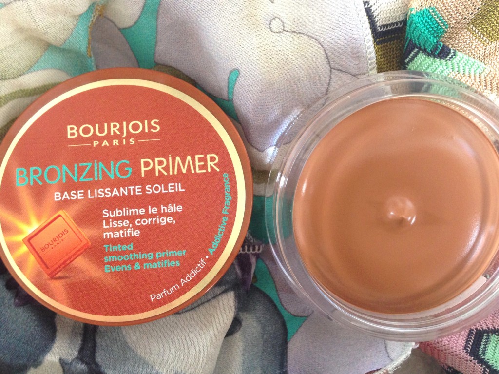 Bourjois Bronzing Primer - Tijan Serena Loves